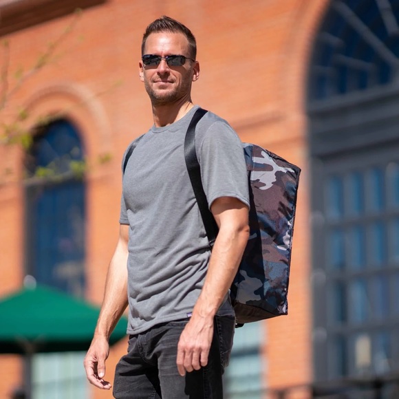 Andi New York | Bags | Andi New York Convertible Backpack Duffle Nwt ...